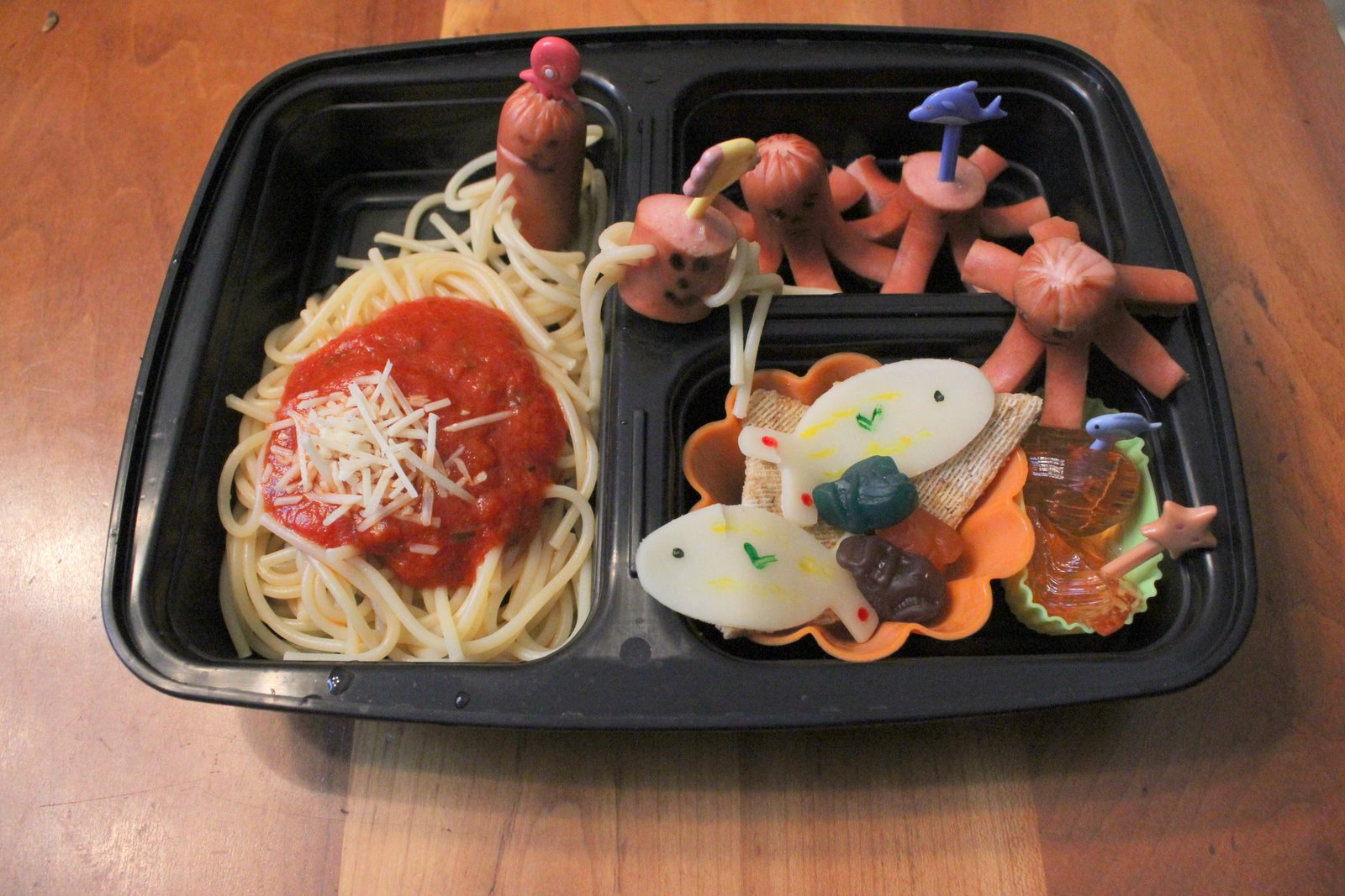 Groovy Meals 4 Groovy Girls: Squid Dogs and Octopus Friends