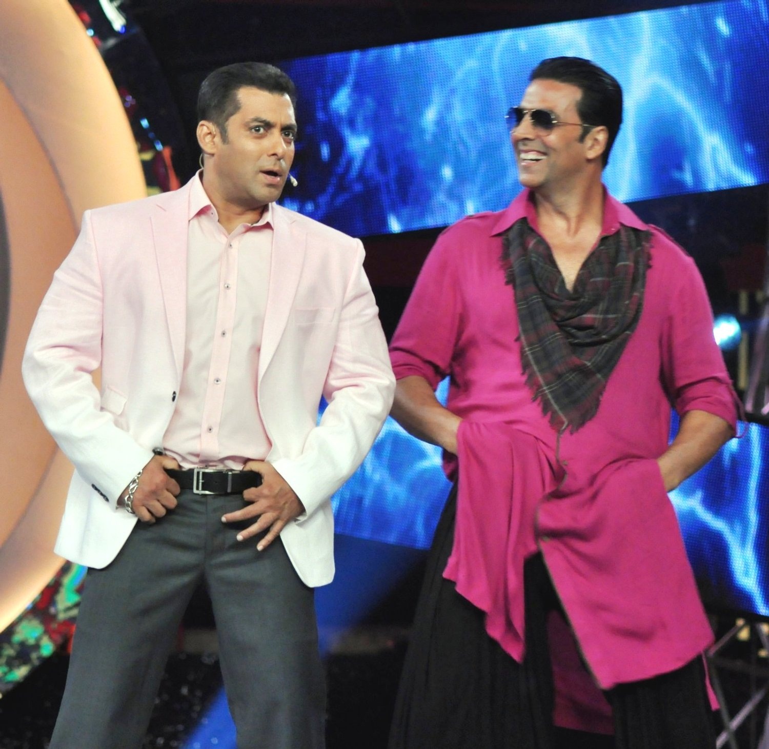 Asin and Akshay Kumar on The Set of Big Boss 6. | Bollywood, Actresses ...