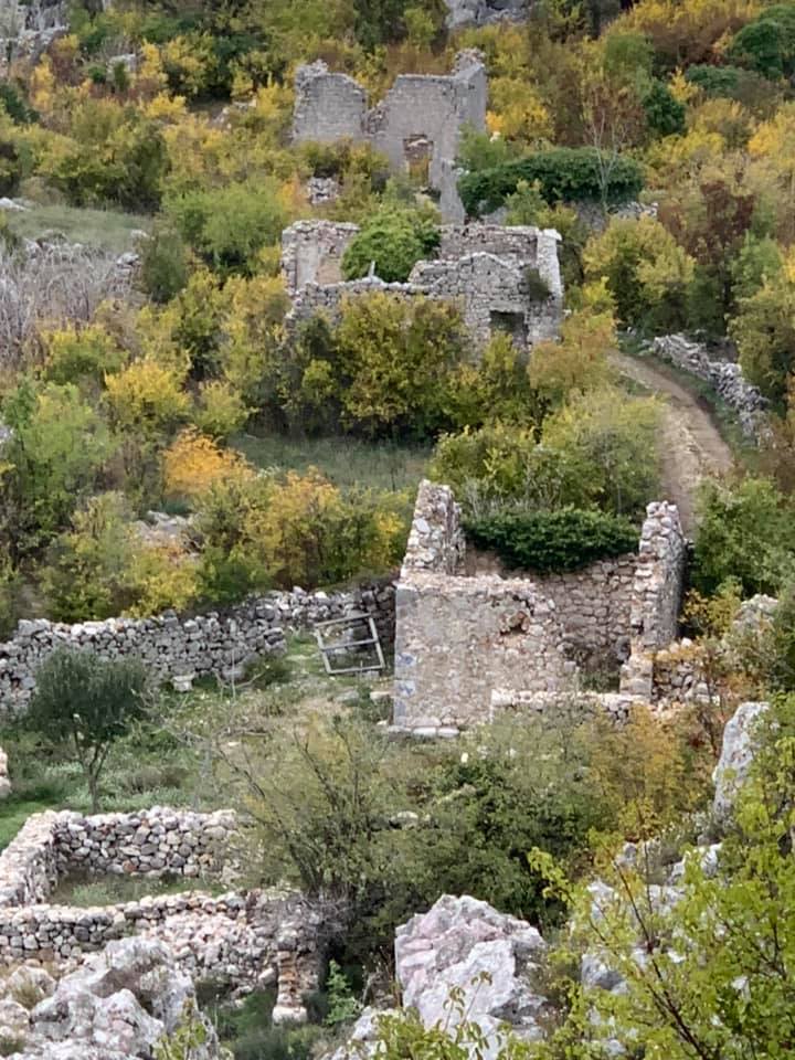 spagosmail: Srednjovjekovni stari grad Ljubuški