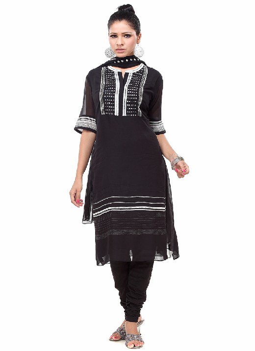 Indian Designers Traditional Dresses | Party Wear Dresses From Famous ...