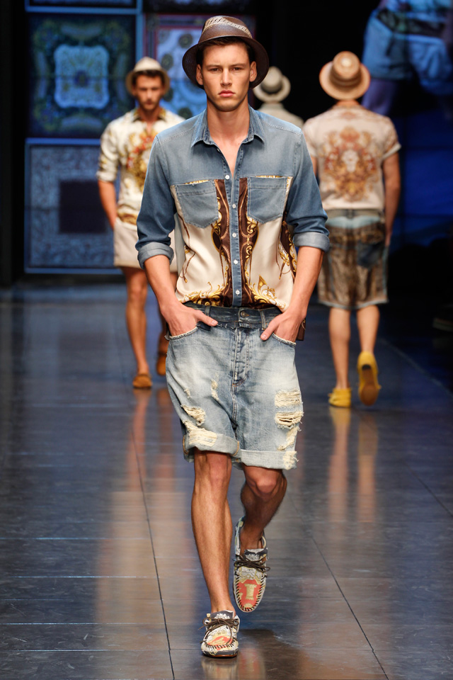 DIARY OF A CLOTHESHORSE: A CLOSER LOOK AT D&G MAN SS 12..