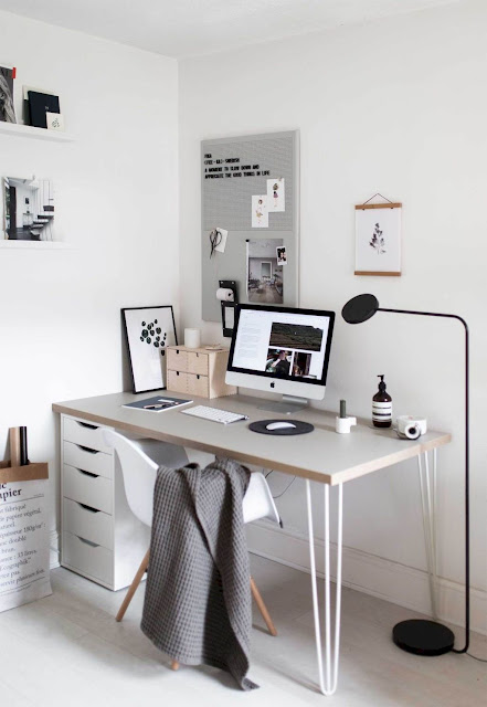 30+ Simple Desk Decor Reference Ideas. - WPICC.Blog