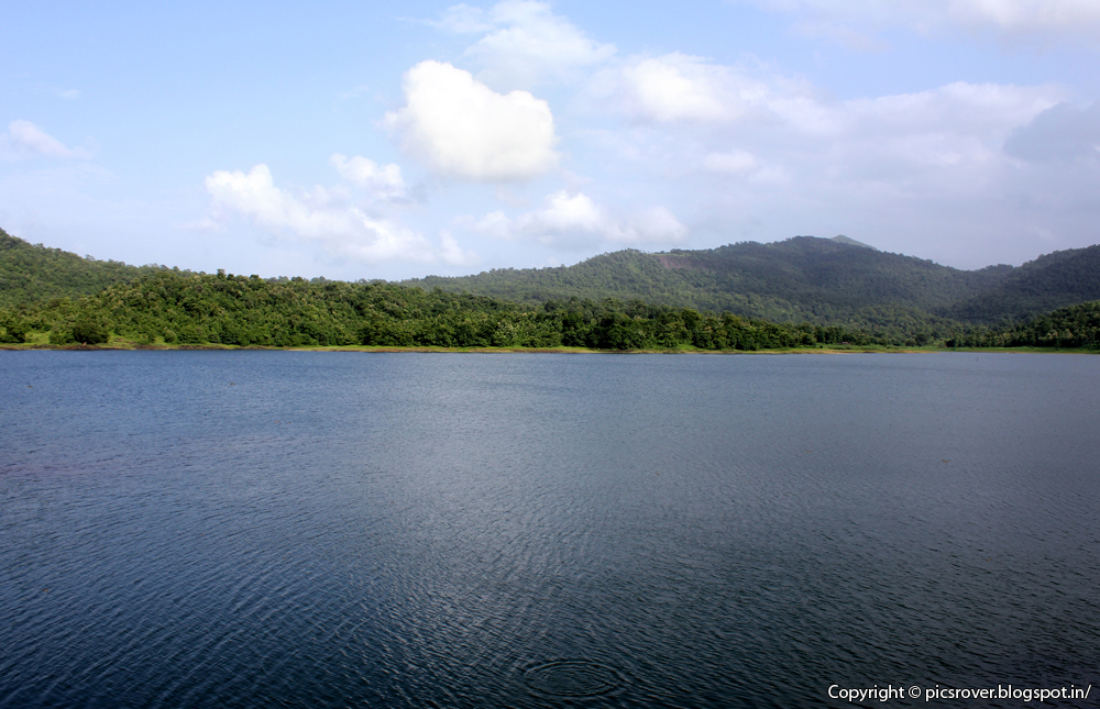 picsrover: Usgaon Dam