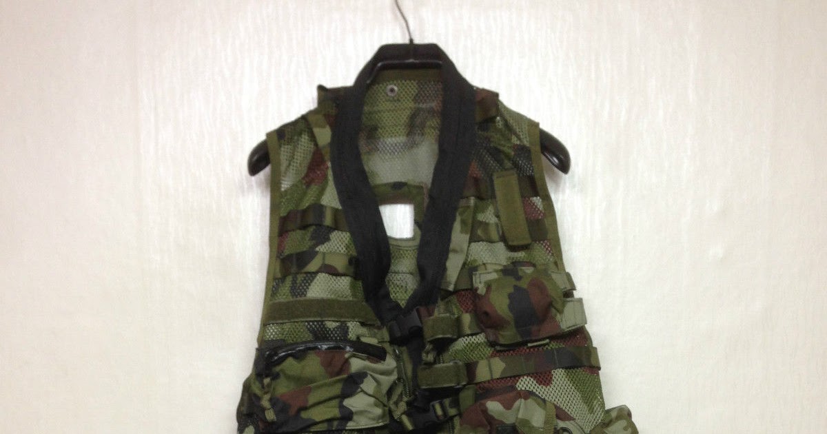 Webbingbabel: Irish Defence Forces Lowe Alpine Battle Vest Helicopter Crew