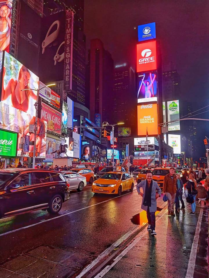 MENIKMATI SENSASI WARNA WARNI TIMES SQUARE, NEW YORK ~ DUNIAINDRA