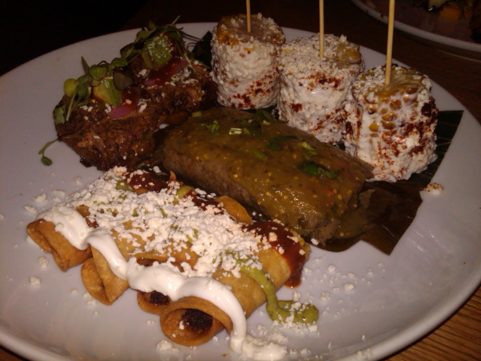 In and Around Town: Zocalo Back Bay - A real Mexican meal
