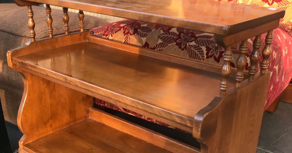 UHURU FURNITURE & COLLECTIBLES: SOLD #24844 Colonial Style End Table - $15