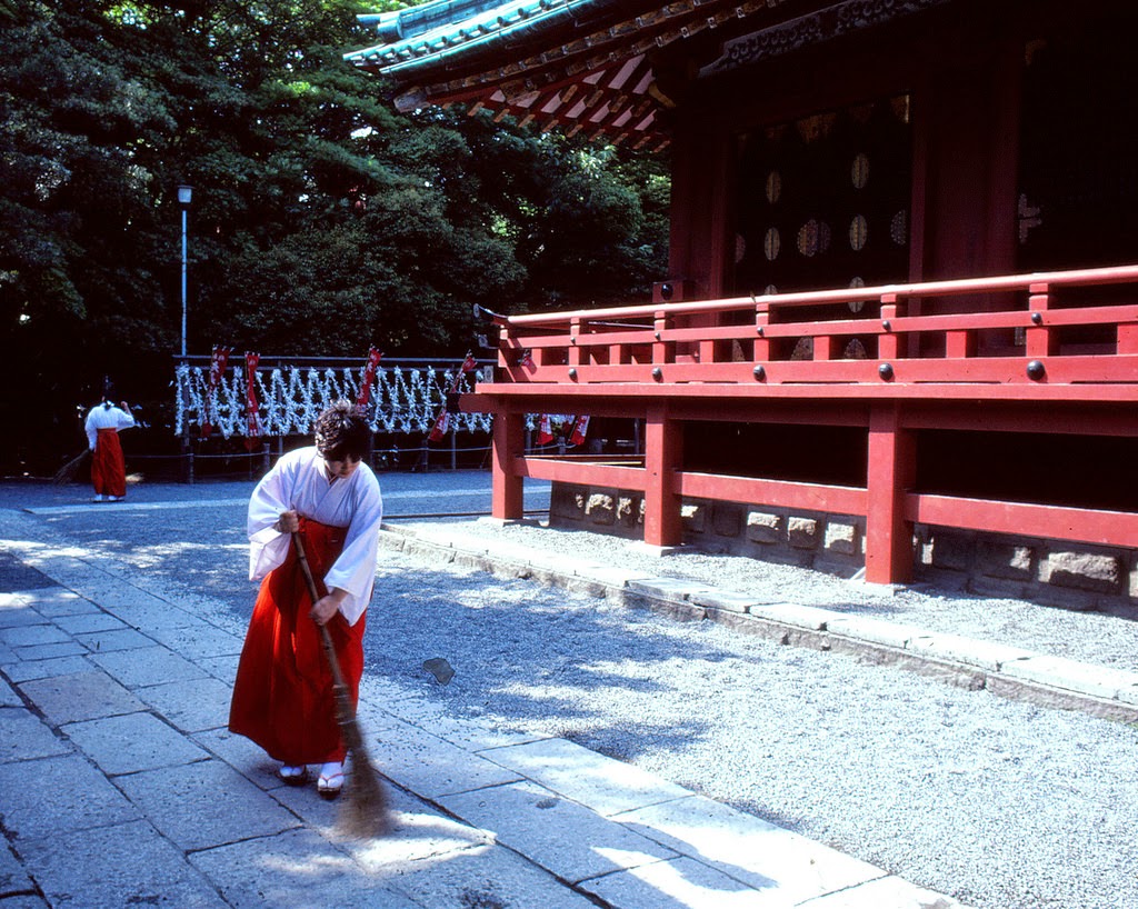 Pictures of Everyday Life in Japan in 1982 ~ Vintage Everyday