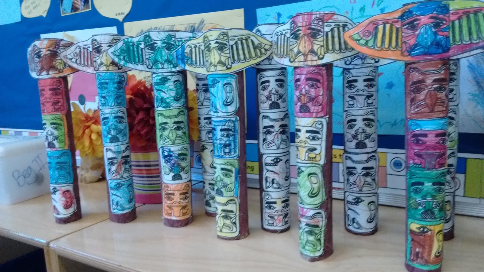 Marc Valdez Weblog: Paper Towel Roll Totem Poles