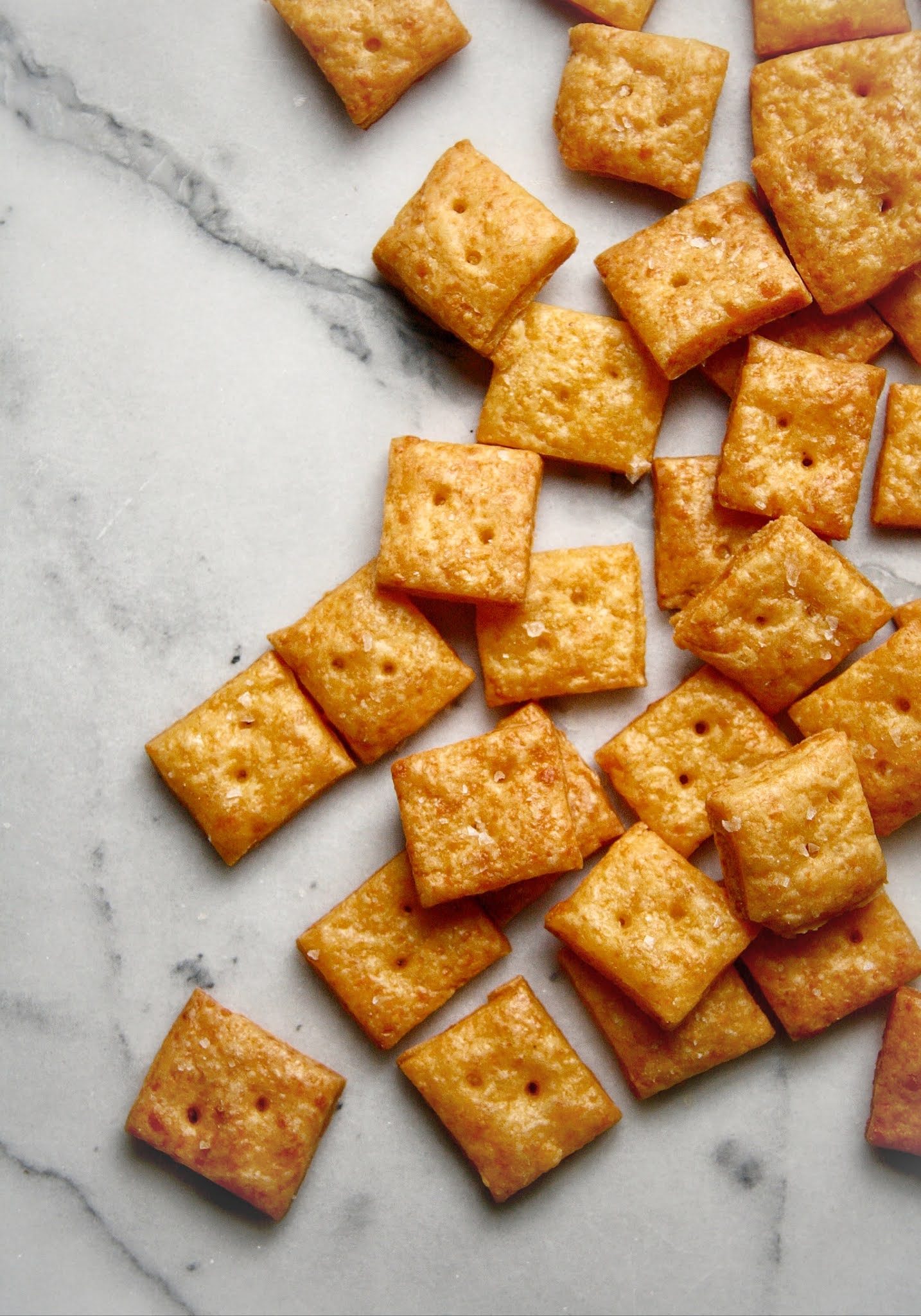 salted sugared spiced™: Cheddar Cheese Crackers