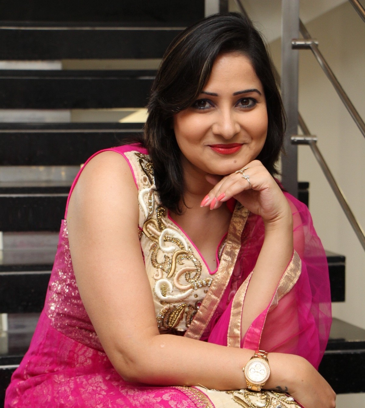 Anju Asrani Biodata, Movies, Net-worth, Age, New Movies, Affairs, New ...