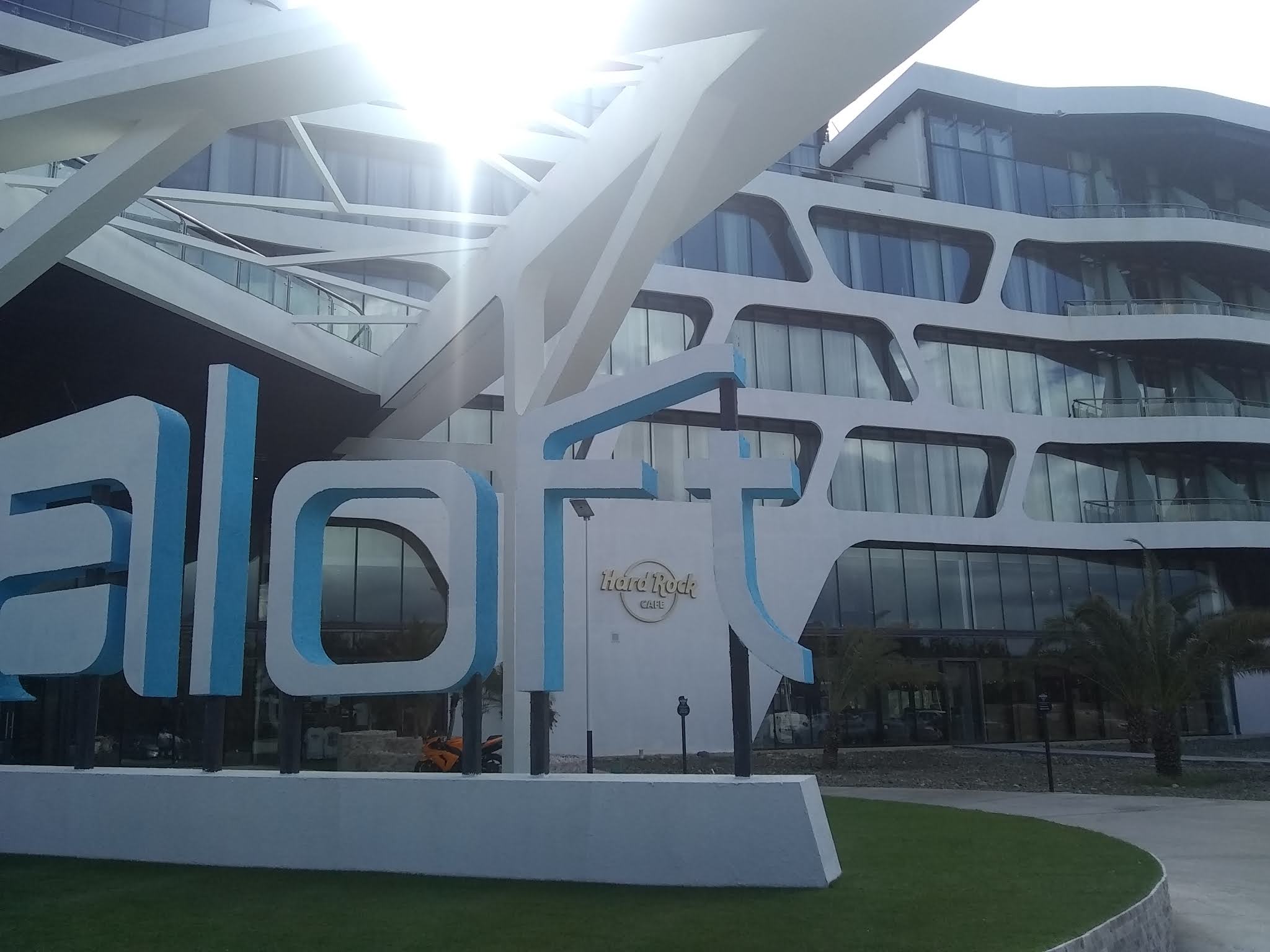 Gerardo: Hard Rock Cafe en Ponce, Puerto Rico: Un gran logro y un ...