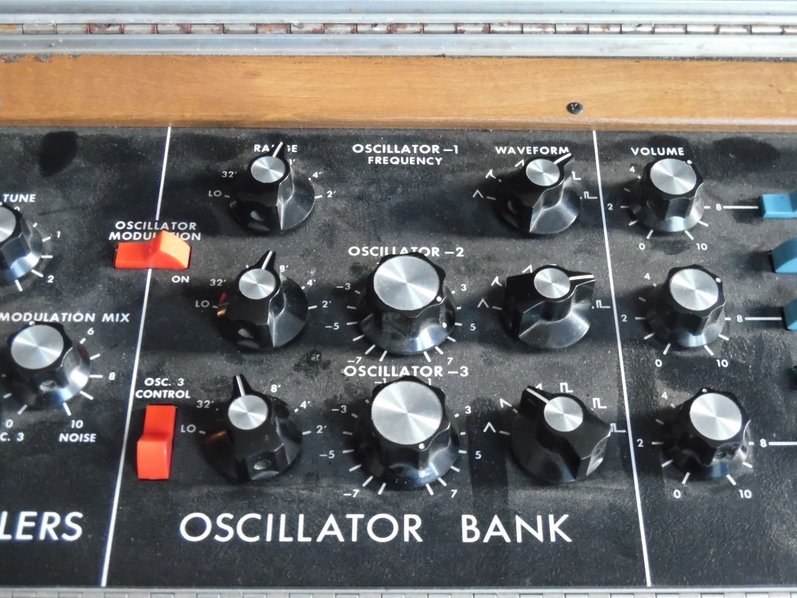 MATRIXSYNTH: Vintage Minimoog Model D Synthesizer SN 9423 with Old ...