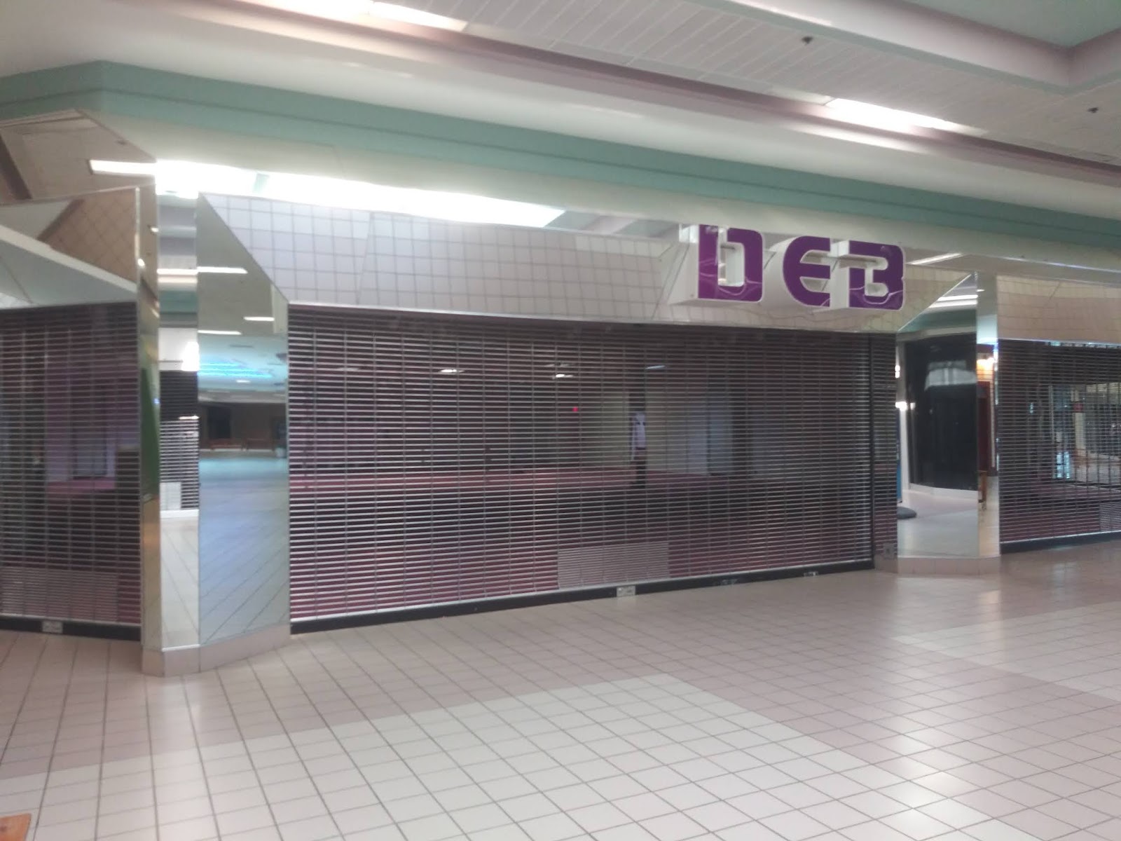 The Gone-Ton: Phillipsburg Mall (Closed 2020) (Phillipsburg, NJ)