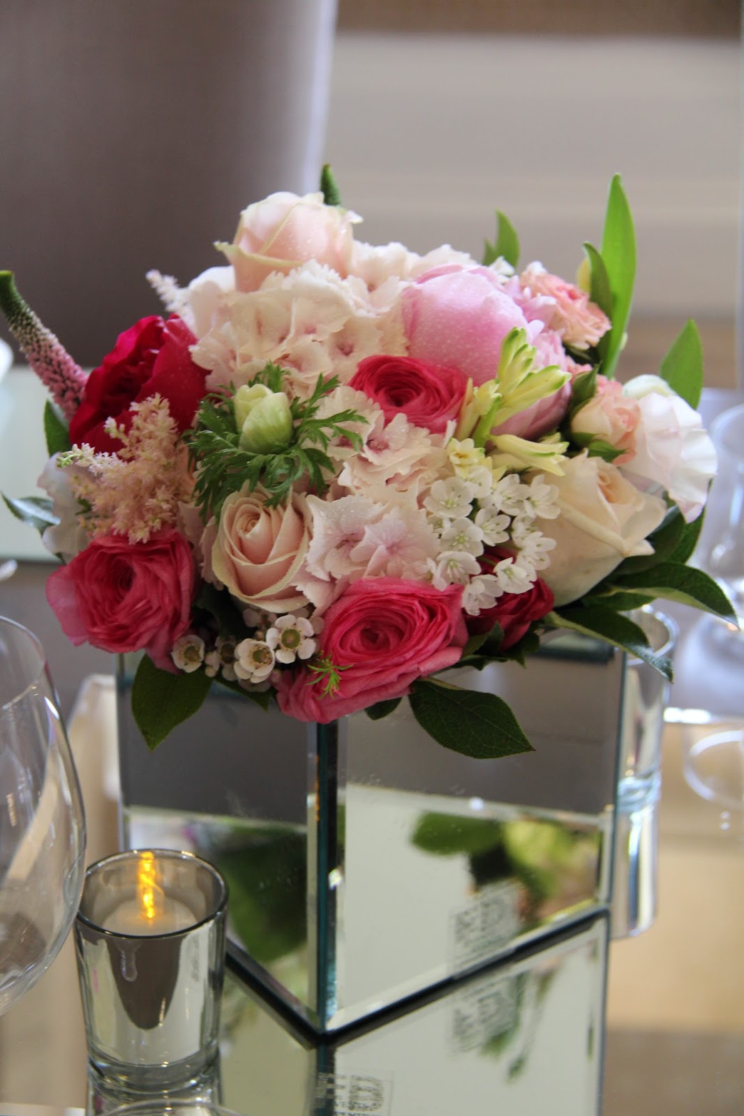 Beautiful Birthday Dinner Party Flowers for Siobhan in The Salon at The ...