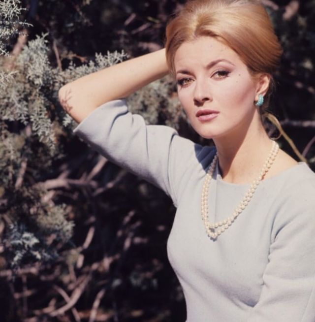 Italian Classic Beauty: 22 Glamorous Photos of Daniela Bianchi in the ...