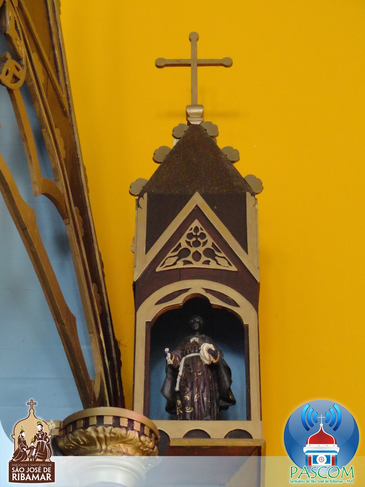 ALTAR-MOR DA IGREJA DE SÃO JOSÉ DE RIBAMAR - MA ALTAR-MOR DA IGREJA DE SÃO JOSÉ DE RIBAMAR - MA
