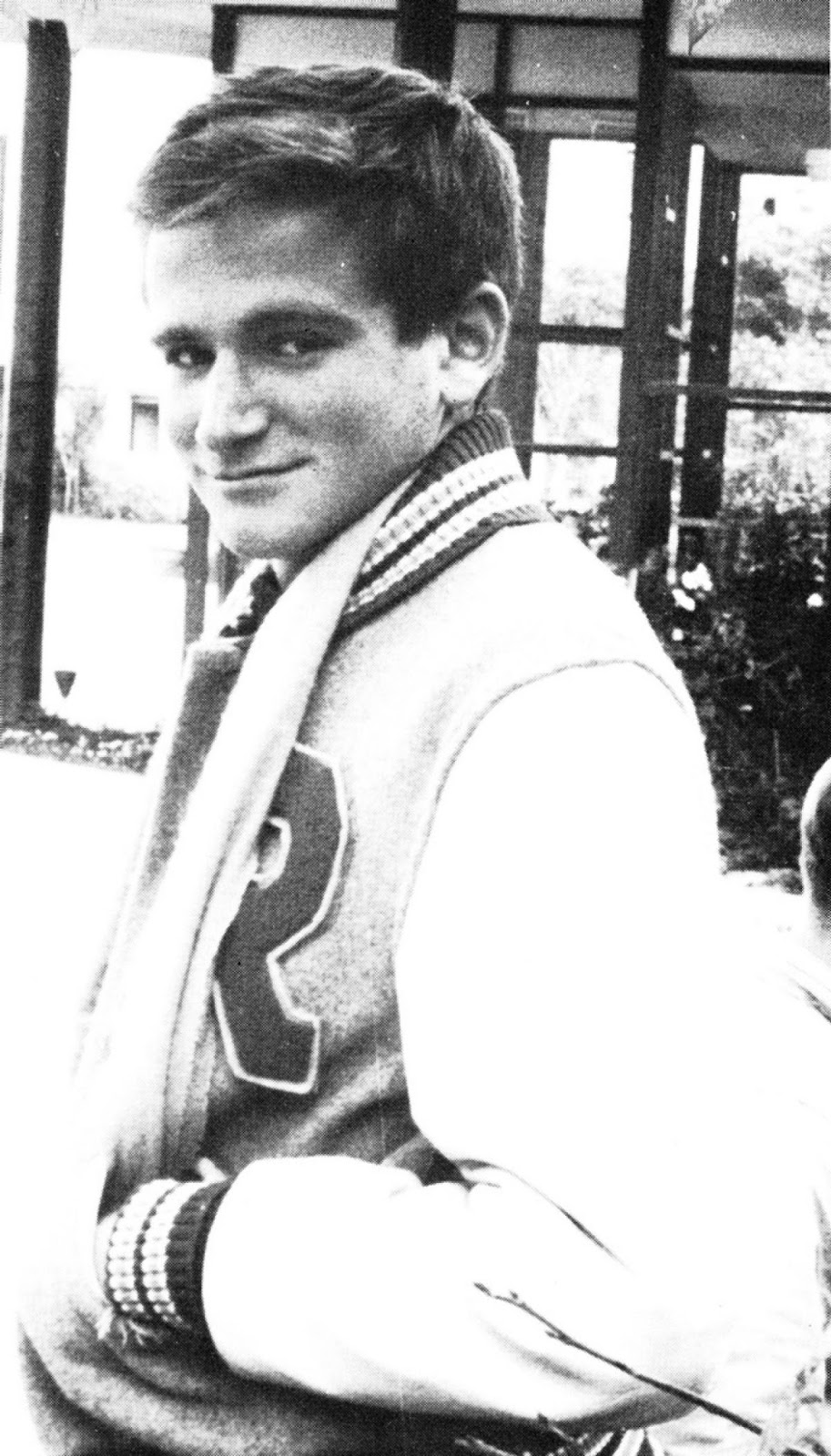These Rare Yearbook Photos of Robin Williams From His High School Days ...