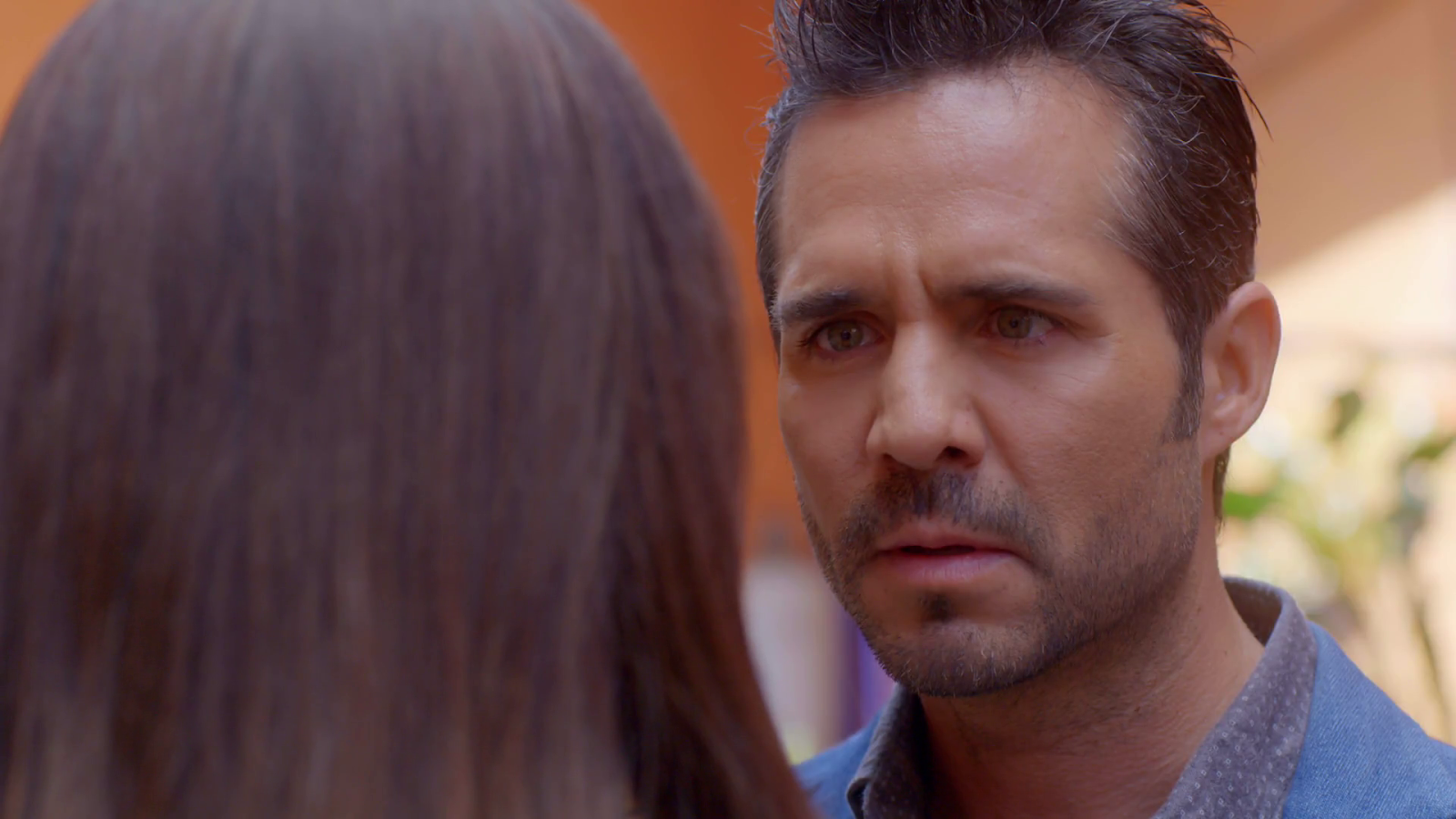 Rubí (2020) – A verdade sobre Alejandro