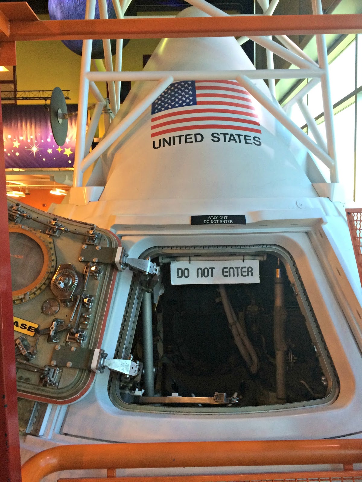 A GEEK DADDY: A visit to the Michigan Science Center