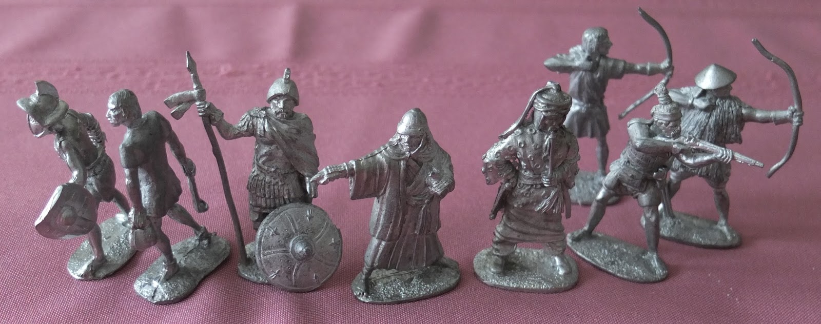54mm Tekumel: Heroes for A Band of Joyous Heroes