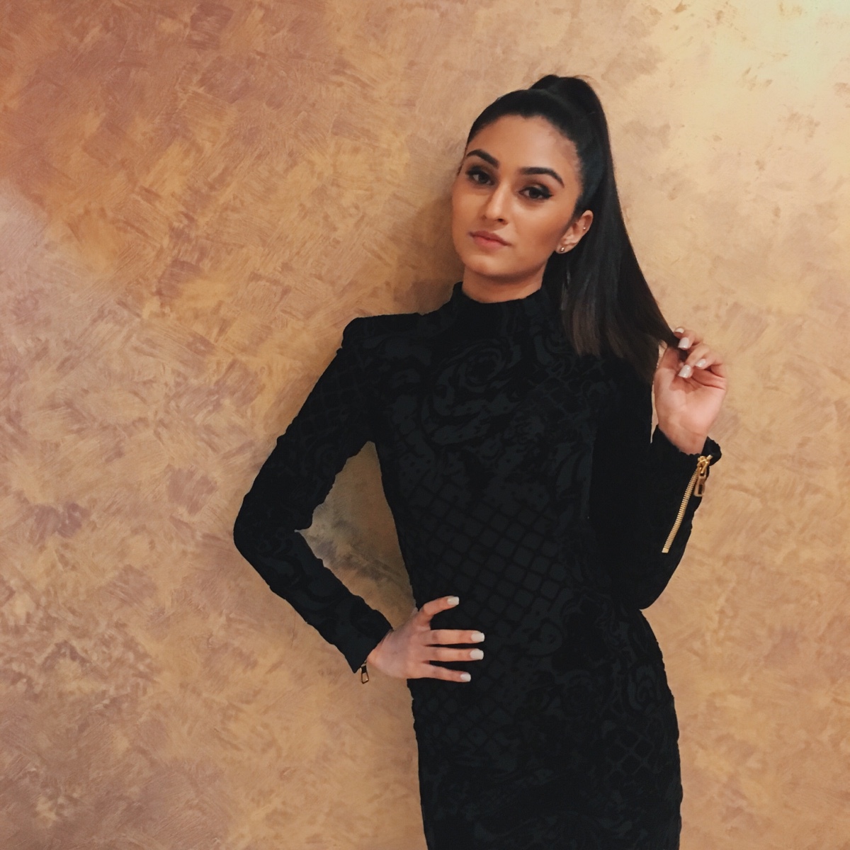 Alaviaa Jaafery Looks Super cute in Whtie Tight T-Shirt and Black Trousers