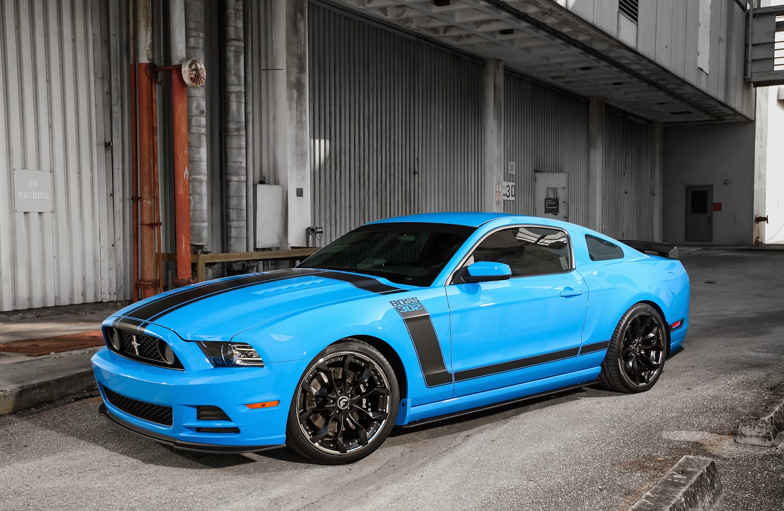 Car Show Bernie: Exclusive Motoring Shows Off a Ford Mustang Boss Edition