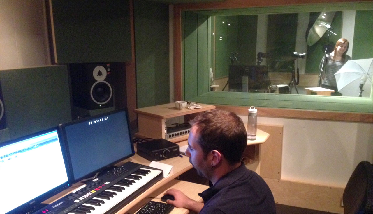 R O B O M O T O S: Concept art by Jamie Martin, 2D/3D designs, GUI, and ...