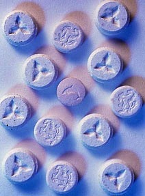LAS DROGAS EN LA SALUD: Éxtasis y Anfetaminas