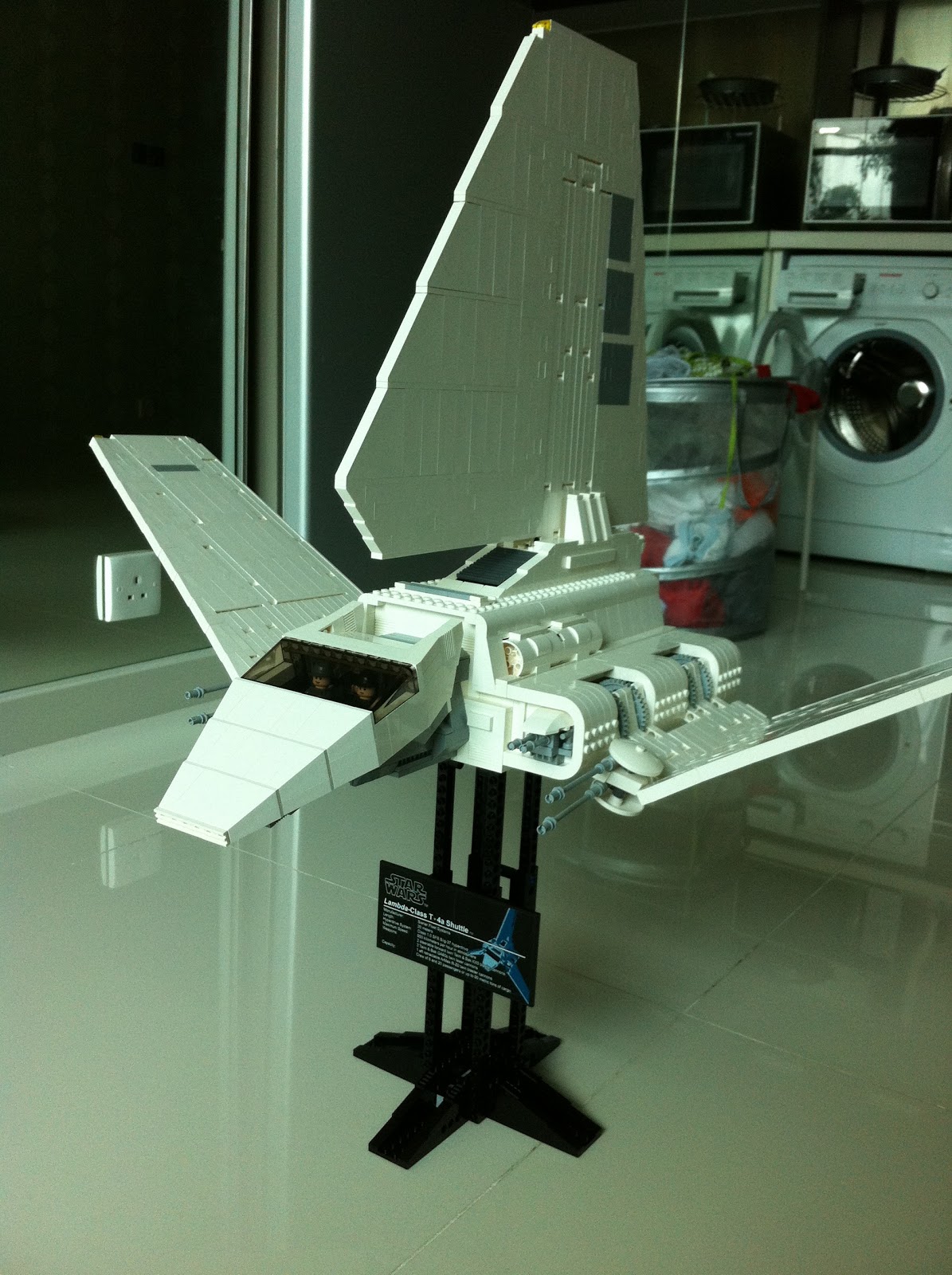 The Marriage of LEGO and Star Wars: Review: 10212 UCS Imperial Shuttle