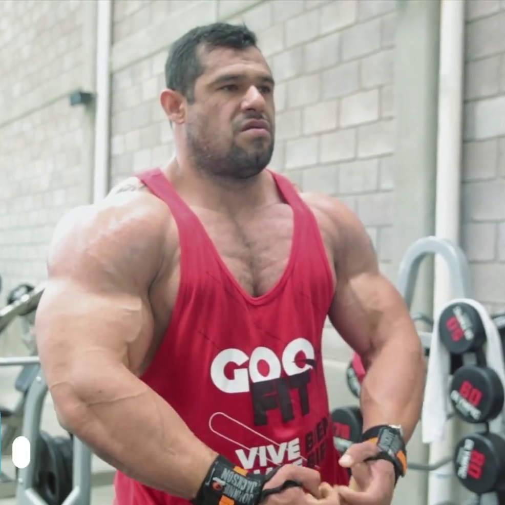 Muscle Lover: Massive Mexican IFBB Pro bodybuilder Victor Rea Cano