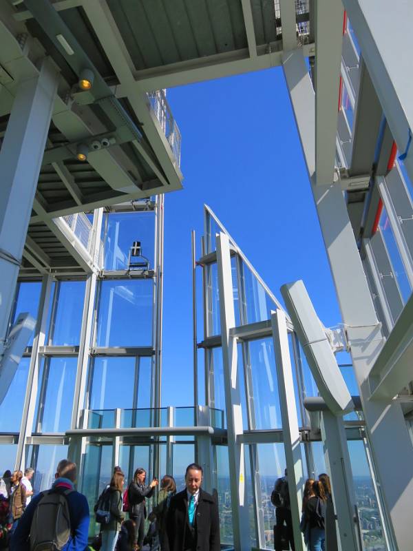 The Travelling Lindfields: The Shard: What it is like at the top of ...
