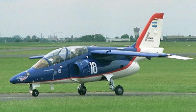 El avión “Pampa” y sus 25 años de vuelos de instrucción (VIDEO ...