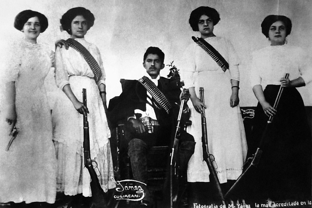 La Adelita, la mujer del corrido, Fotografías de Soldaderas y Mujeres en la Revolución Mexicana