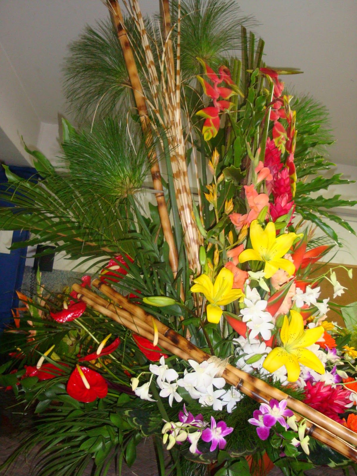 FLORISTERIA DETALLOS Y DETALLES LAS PALMAS: ARREGLOS FLORALES