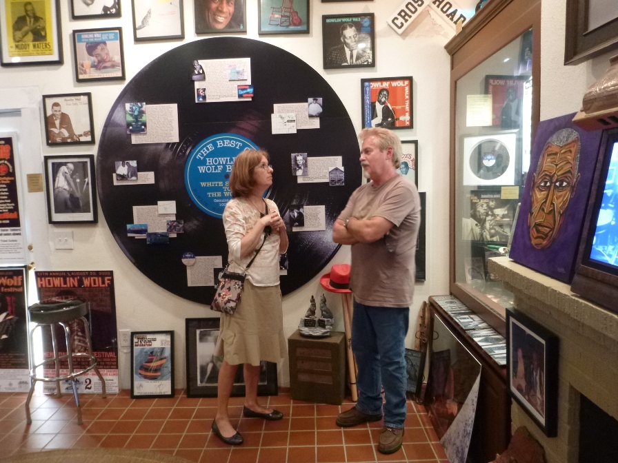 Pat and Dawn Mission Blog 2012: Howlin' Wolf, the Blues Legend