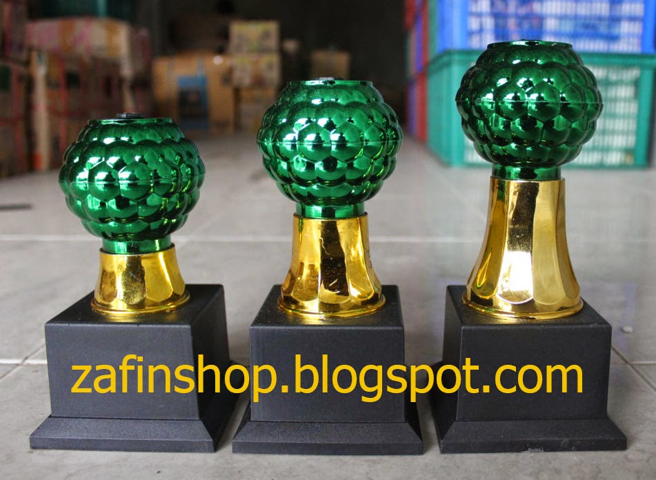 BERBAGAI MACAM BENTUK PIALA, SALAH SATUNYA PIALA PLASTIK MODEL DELIMA ...