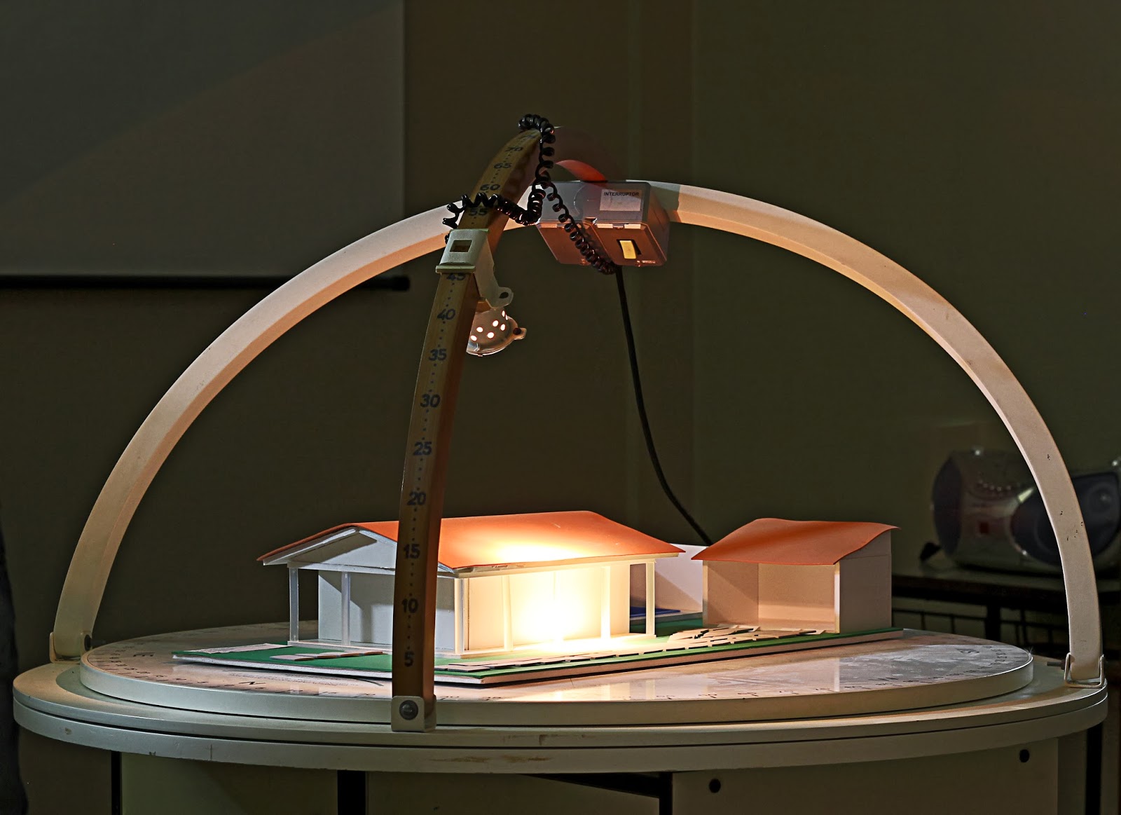 Apenas Interpretações: Heliodon