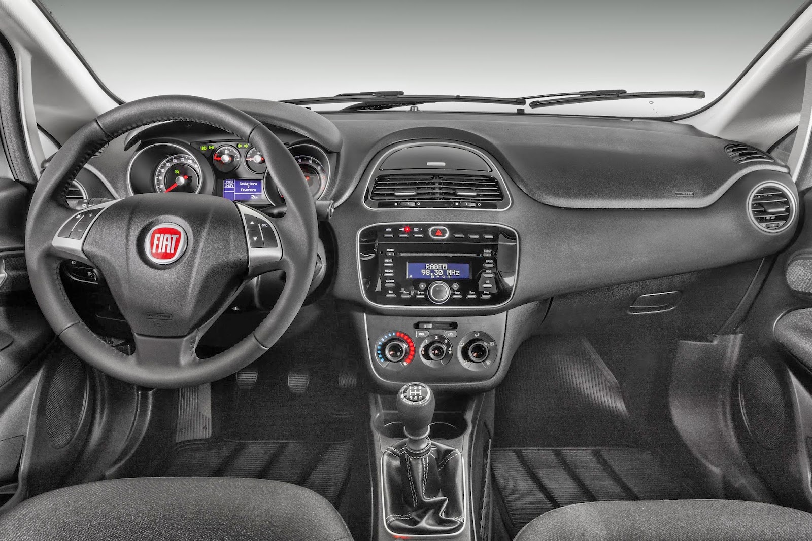 RACIONAUTO: NOVO FIAT LINEA CHEGA AO MERCADO