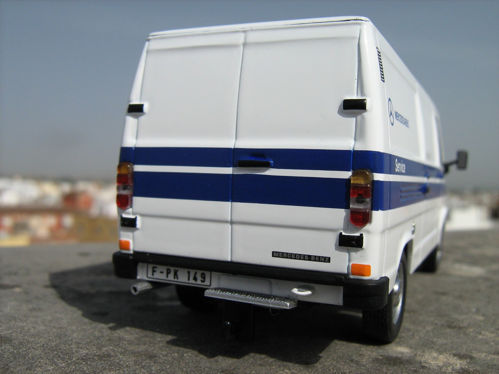 El Garaje Algabeño: Mercedes Benz T1 309D "Service Mercedes" de IXO