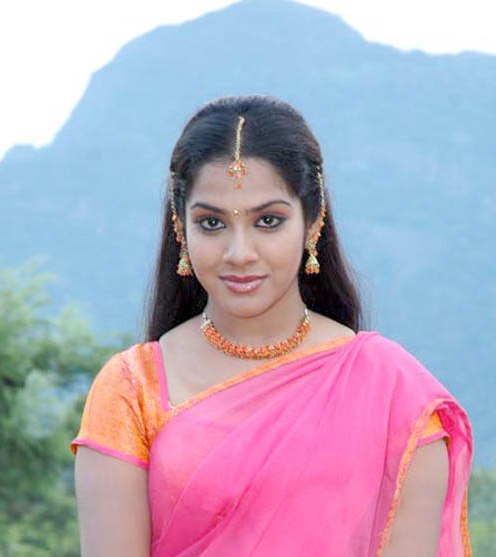 kadhal santhiya photos of collection - UDHAYANILA GROUPS