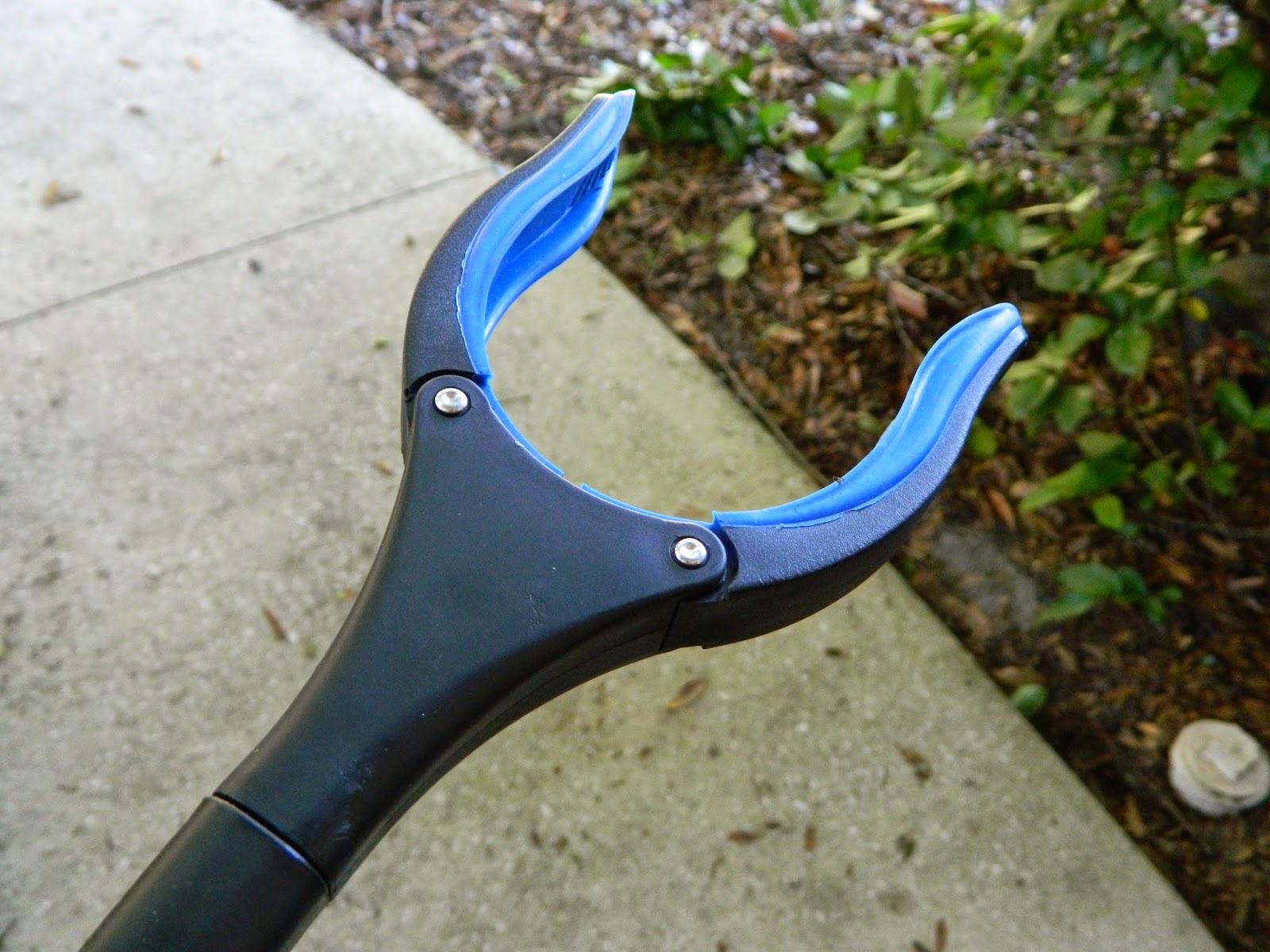 TiffsPixieDust: Reach it Grab it - reacher grabber pick stick