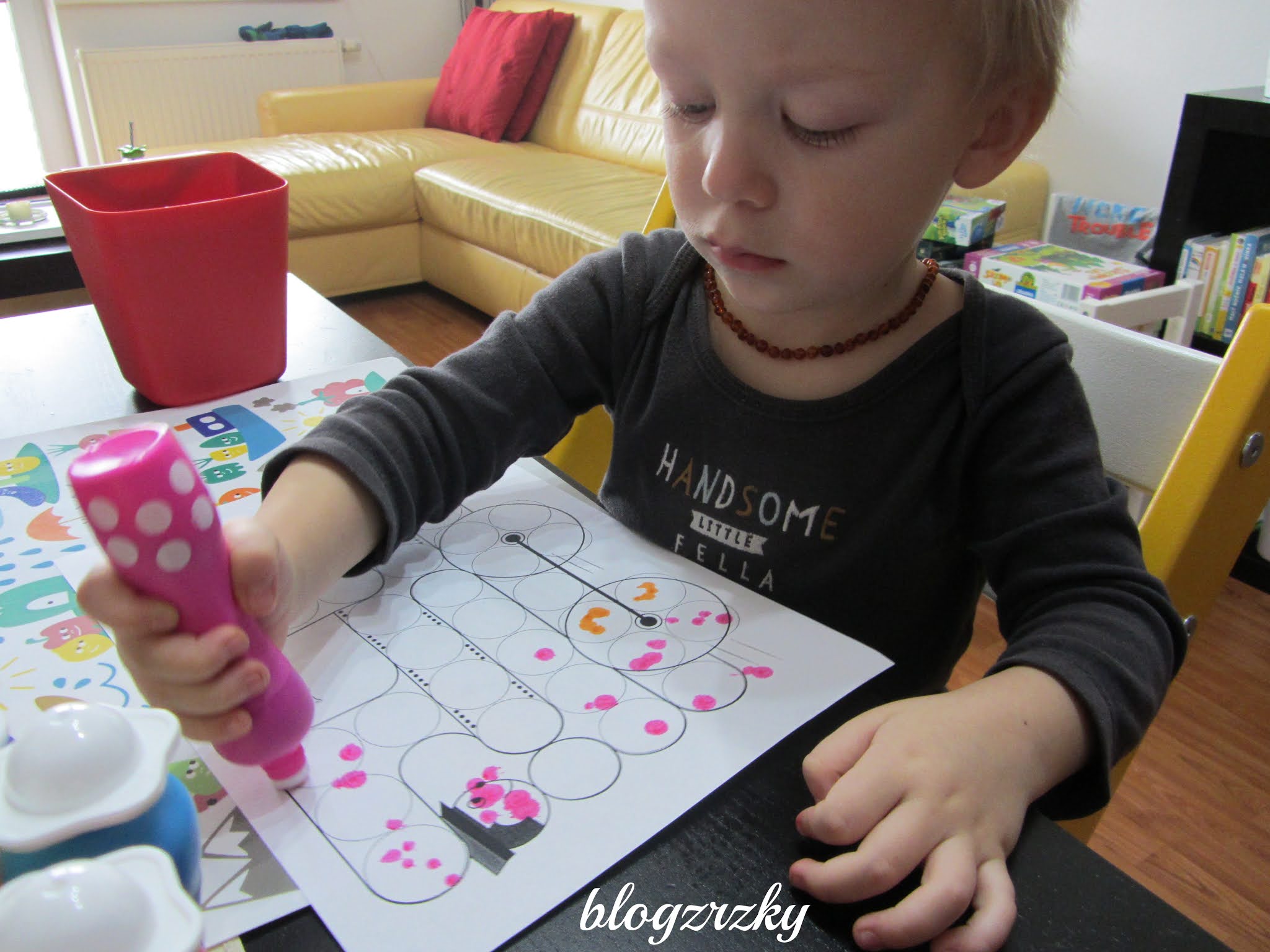 Blog Zrzky: Ergonomické fixy pro malé děti