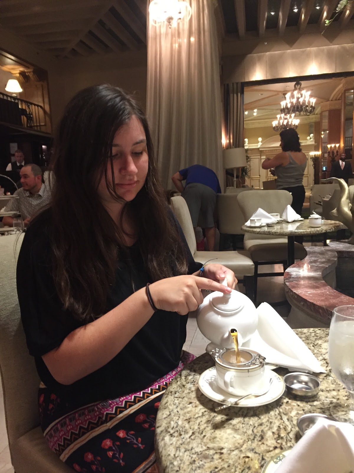 Rosemary's Sampler: Afternoon Tea - The Drake, Chicago, IL