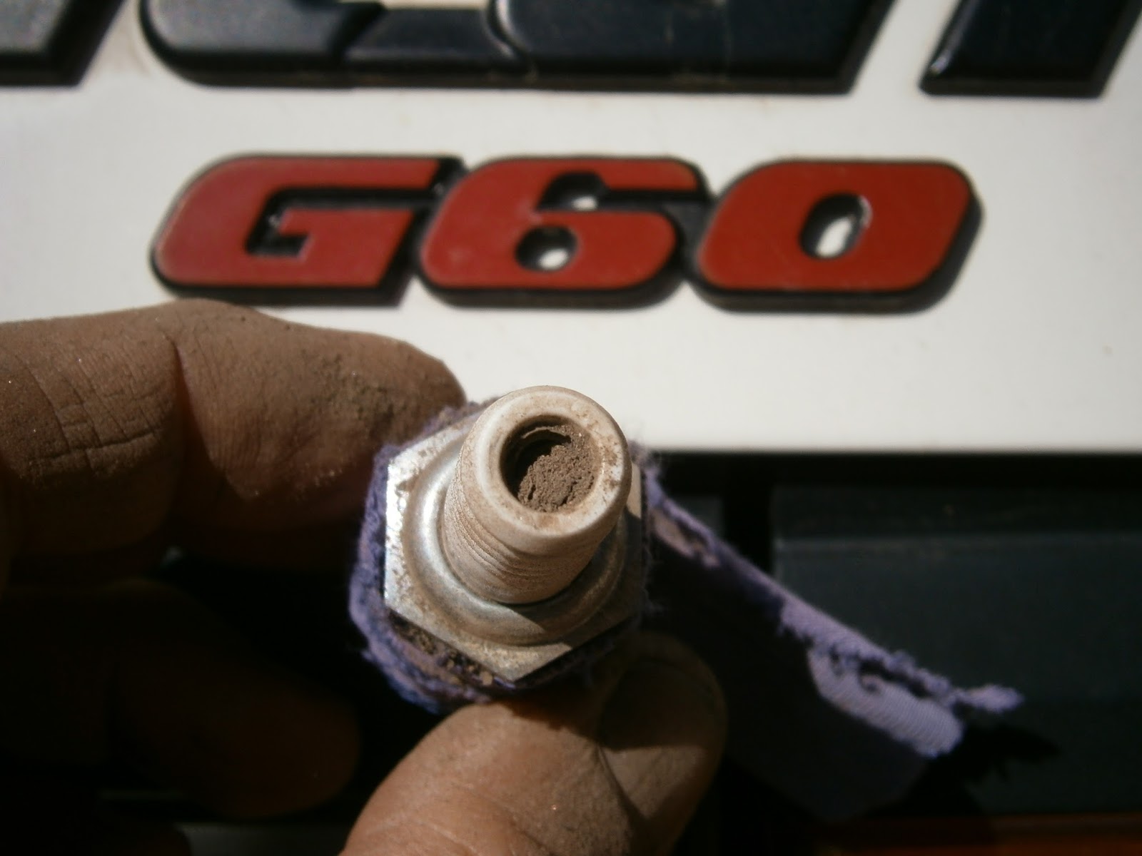 VW SYNCRO: The surface discharge spark plugs ignition.