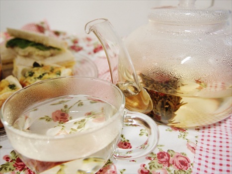 Fat Pom Pom: High Tea at My House!