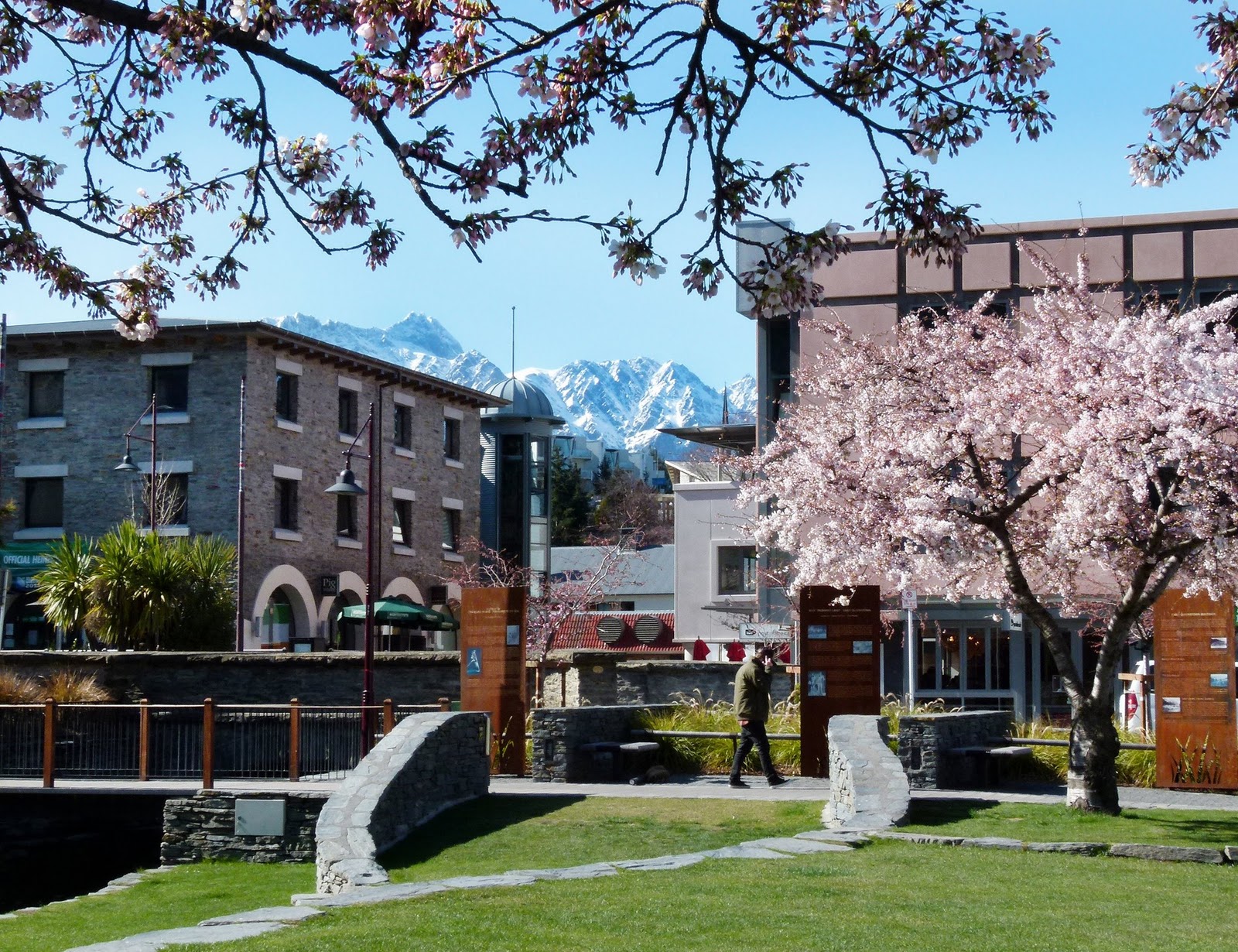 Queenstown. A voyage to Queenstown, New Zealand, Pacific. - Online ...