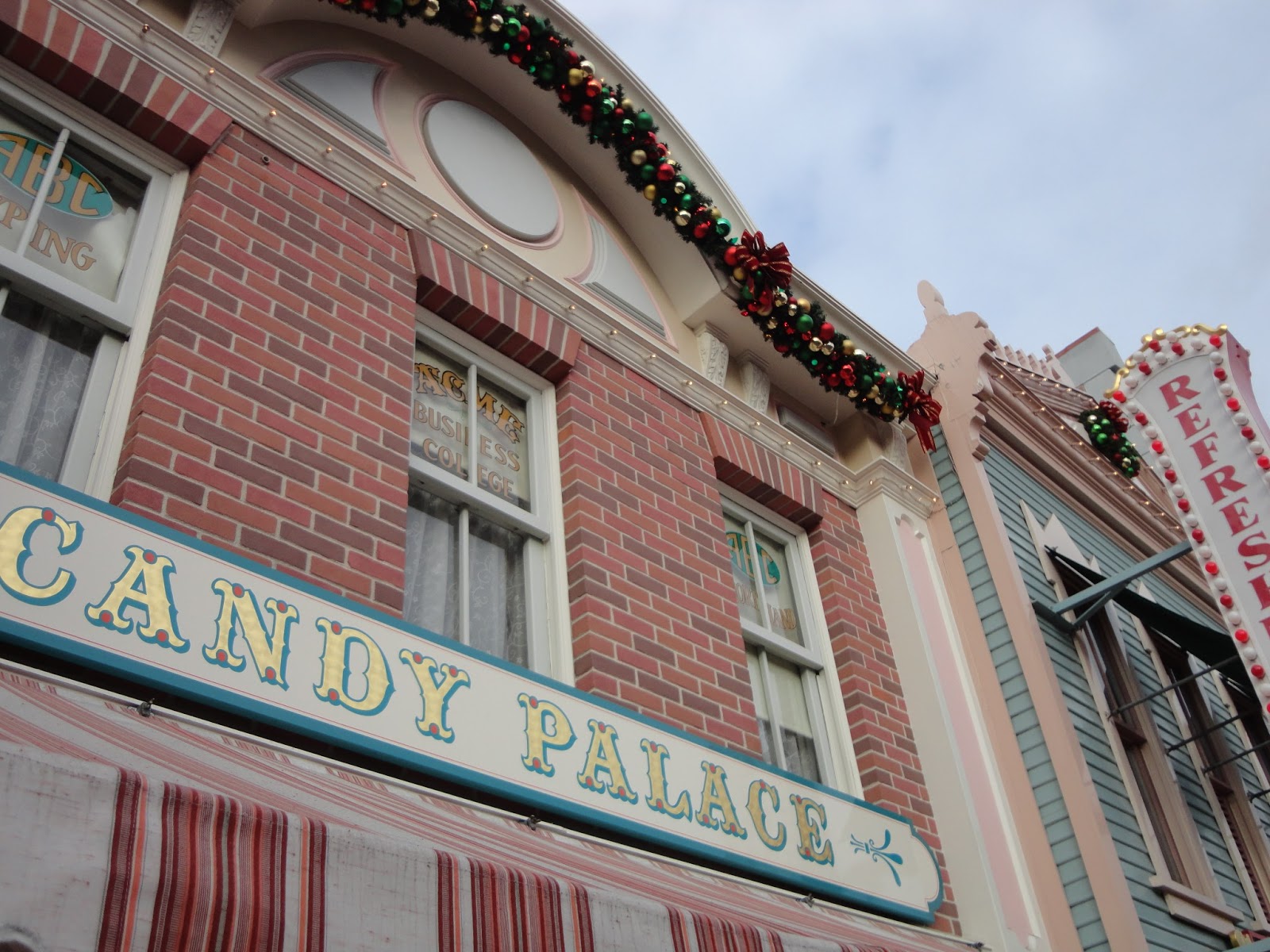 Disneyland: Main Street Candy Palace