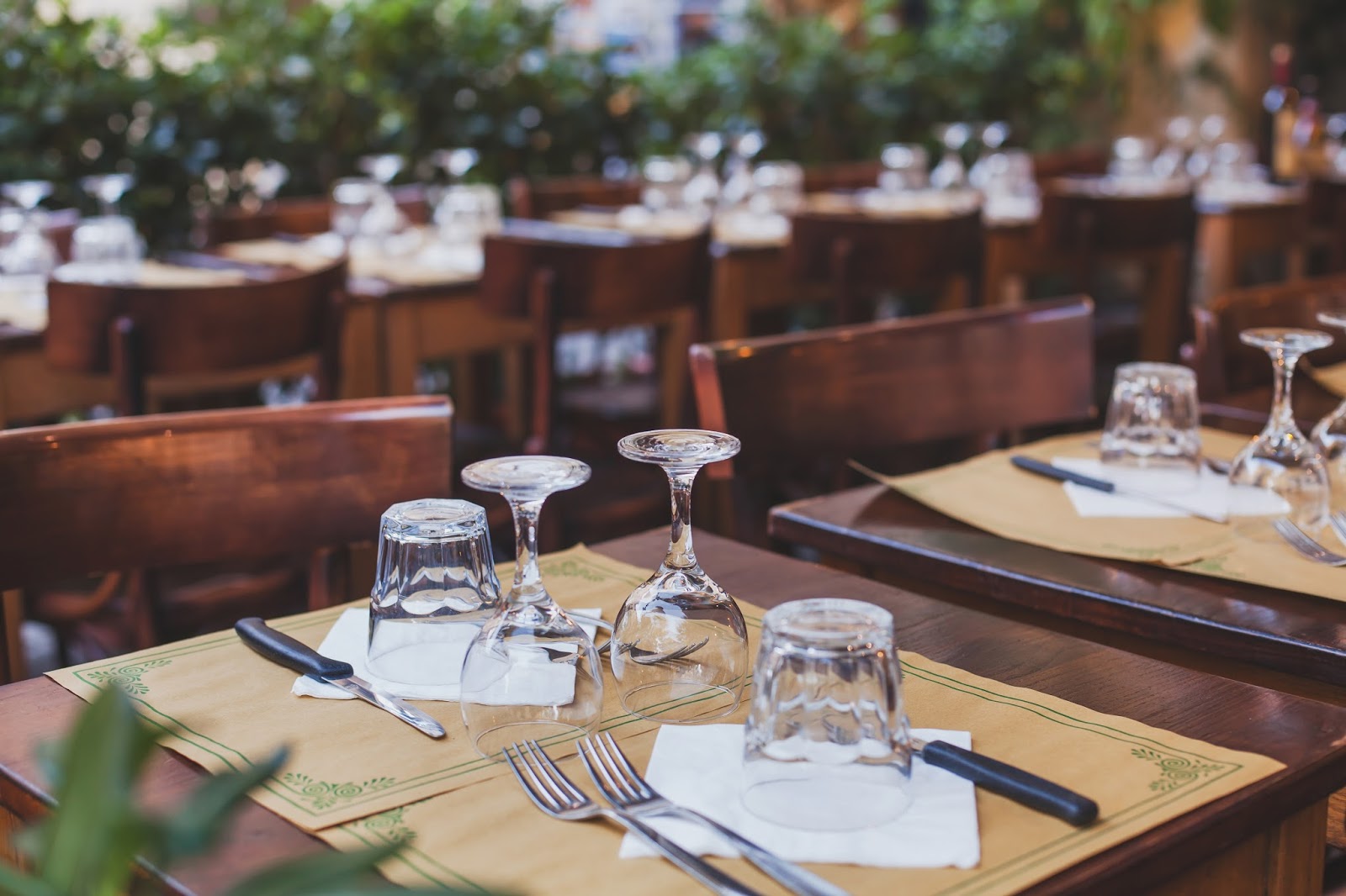 The Relationship Between Food Service and Commercial Real Estate ...