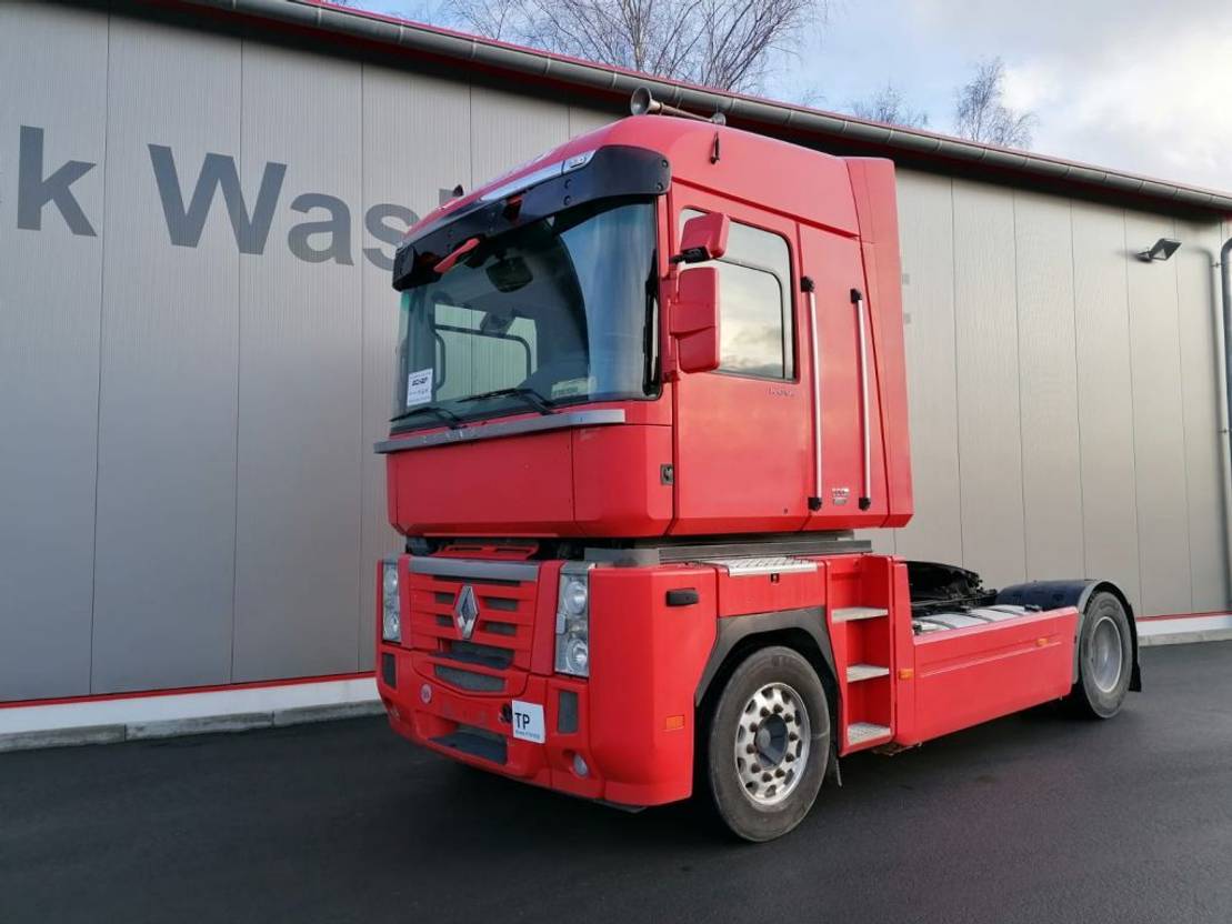 DIECIOCHO RUEDAS: A 30 AÑOS DEL MACK EUROPEO… RENAULT MAGNUM…